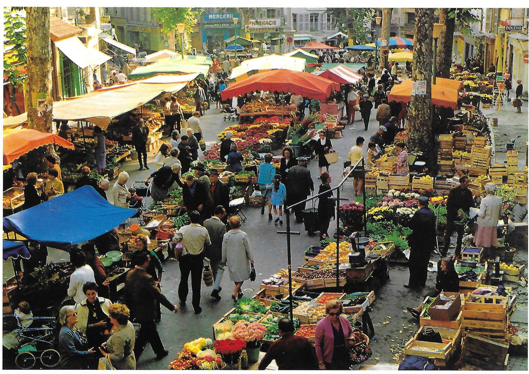 Place du Marché - Chercheurs de mémoire draguignan, dracenie ...